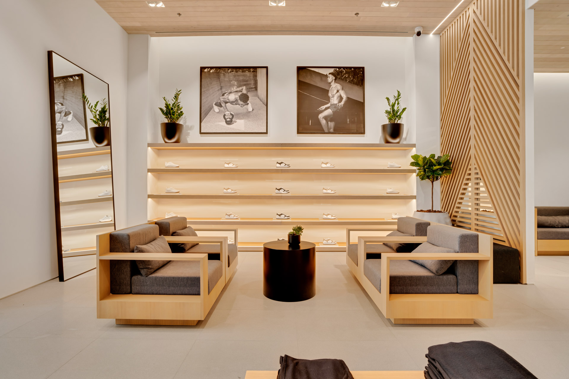 Alo Yoga - Dubai Mall - #1 Dubai Videographer|Dubai Photographer|Abu ...